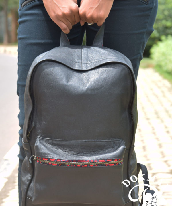 Vintage schnitzel bag – Dokmai Rwanda Fine Leather